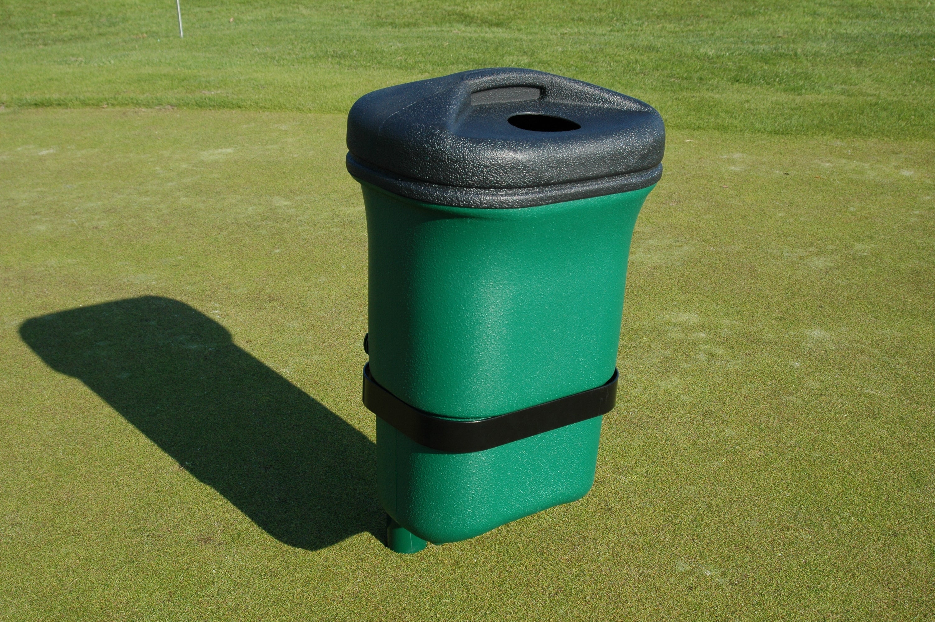 Trash Containers – GolfbaneProdukter ApS